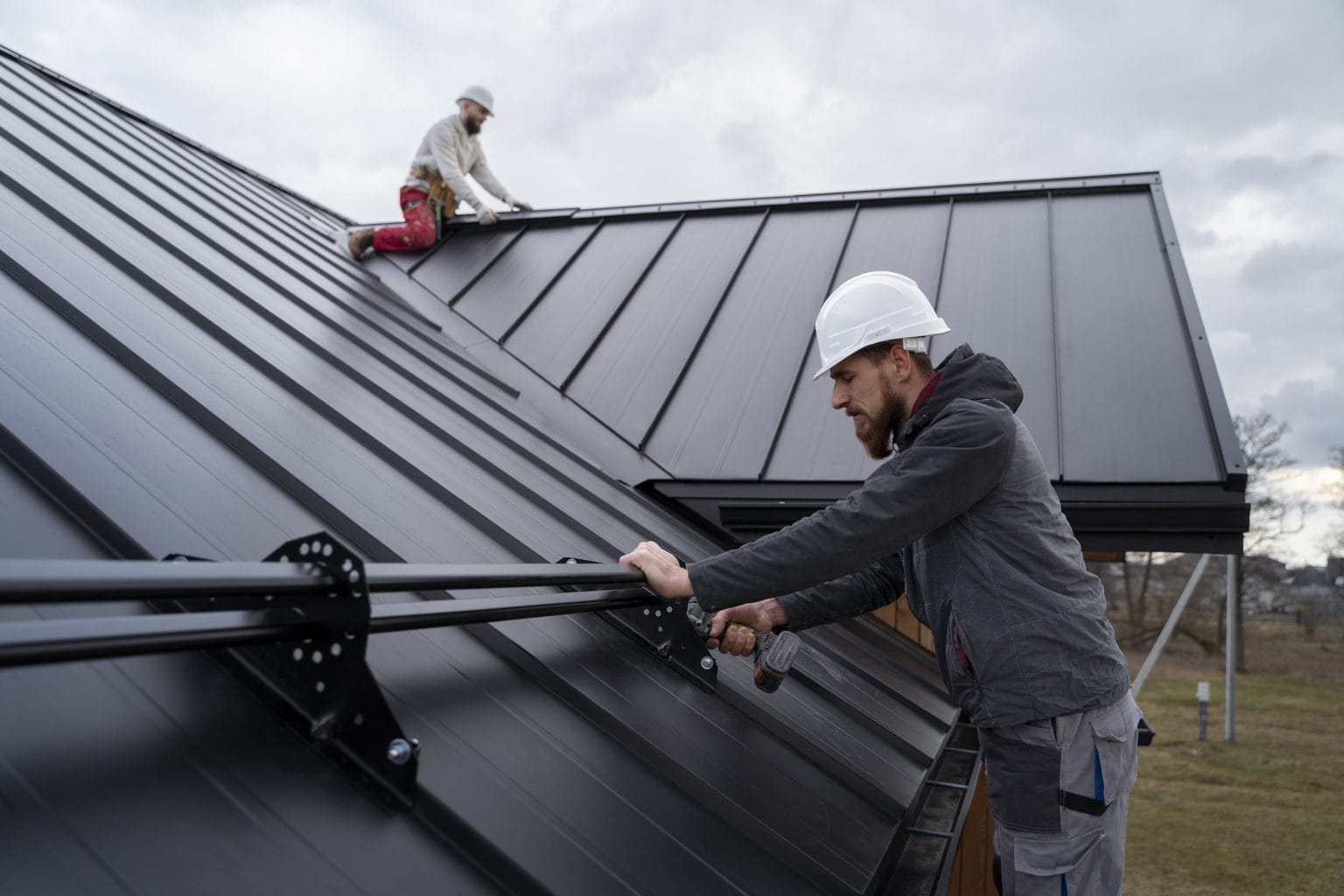 Best Types of Metal Roofing for Commercial Buildings | Bumble Roofing ...