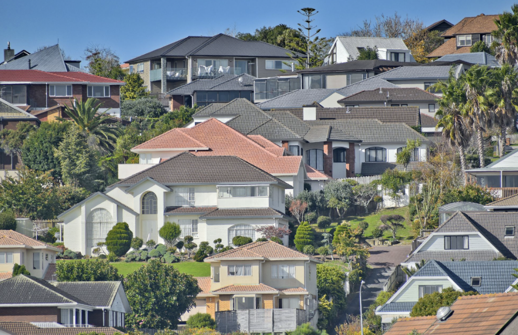 How Long Does a Roof Last in Los Angeles? (2026 Material Guide)